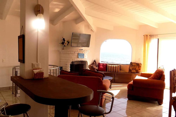 Espaciosa Casa Frente Al Mar Con Acceso Privado A La Playa En Una Comunidad Cerrada. - Tijuana