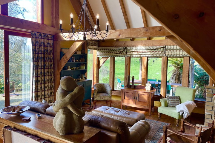 Streamside Country Manor - Peaceful Spacious Country Retreat Near Hobbiton - Matamata