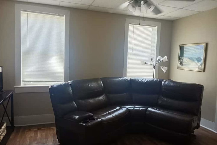 King 1br Near I-75  2-night Minimum  Fast Wifi - Macon, GA
