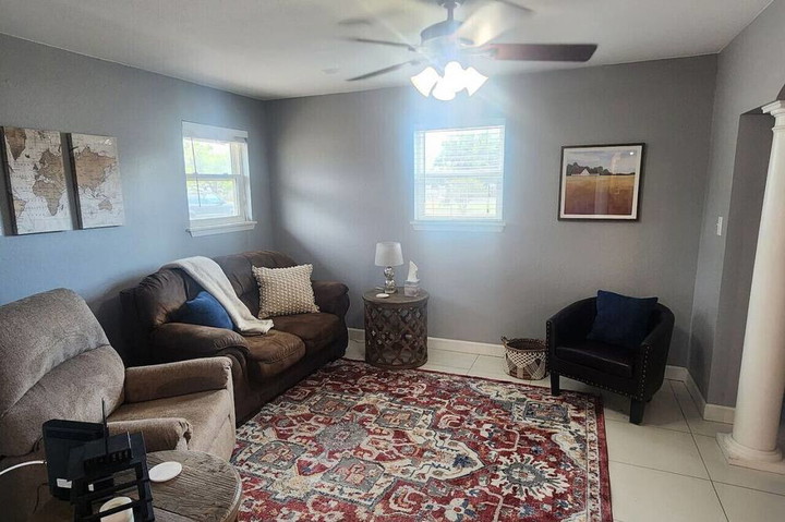 Stylish 2 Br Near Goodfellow Afb - San Angelo, TX