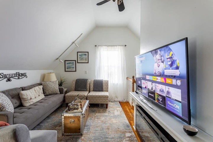 Renovated 2br Retreat / Modern Comforts Included - Fairfield, CT