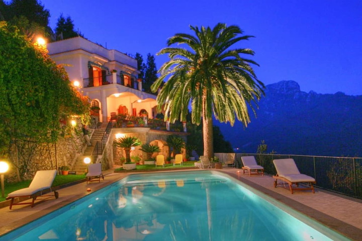 Lo Sguardo Sul Mare, Luxury Ravello Villa, Private Pool, Great View, Parking - Amalfi Coast