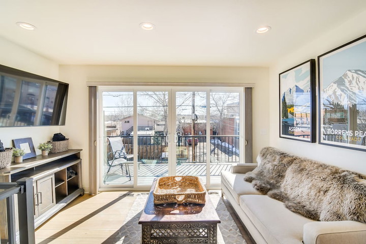 Modern Erie Home - Walk To Downtown! - Erie, CO