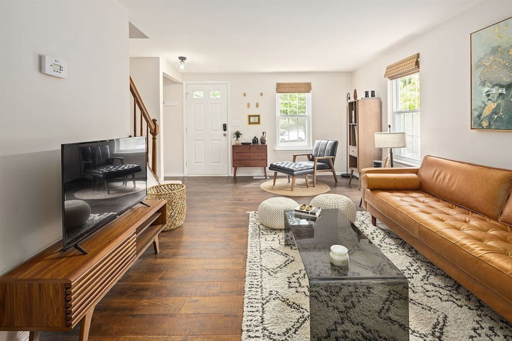 Bickelbliss: Decked Patio & Near Dc - Leesburg, VA