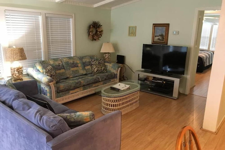 Close To Beach 5 Bedrooms, Two Golf Carts,3 Bathrooms, Linens  Cleaning Included - Murrells Inlet, SC
