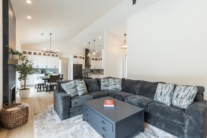 Brand New House! The Vista House, Luxurious Wine Country Estate - Santa Rosa, CA