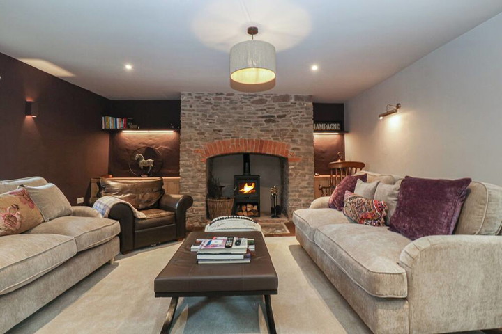 Tawny Cottage, Pet Friendly, With Open Fire In Raglan - Usk