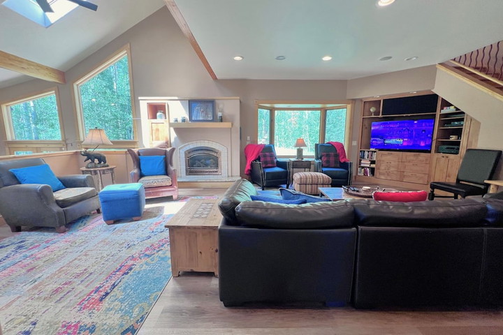 Aspen Hollow Lodge W/ Hot Tub + Fire Pit - Silverthorne, CO