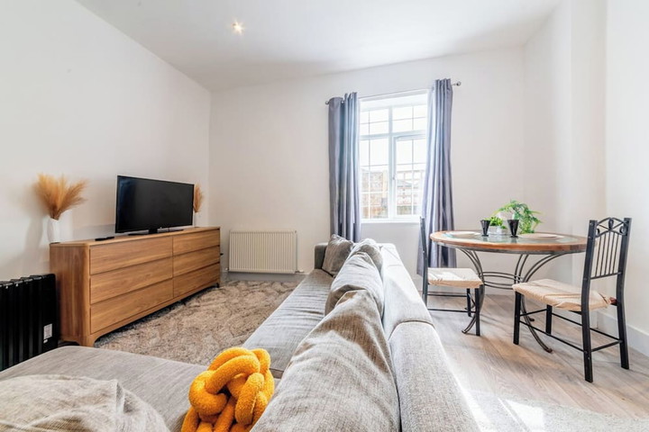 Spacious Family Friendly Studio Near City Centre - Maidstone