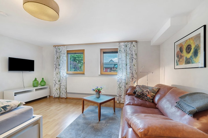 "Charming Holiday Apartment" With Private Terrace And Wi-fi - Herrenberg