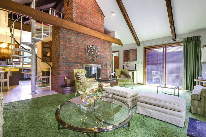 Retro Ohio Home On 1-acre Property - Yellow Springs, OH