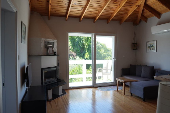 Coollyhouse Keklik Tepe Urla-eco-house:stone Oven&garden&localwine&walnuts - Urla
