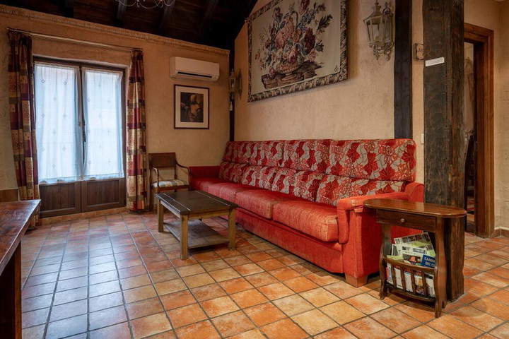 Maison De Campagne 'El Desván Del Brigante' Avec Balcon, Wi-fi Et Climatisation - Lerma