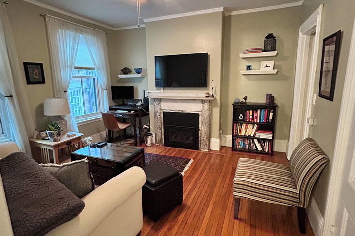 Charming & Private 1-bedroom Condo In Historic Boston - Next To Mgh Hospital! - Chelsea, MA
