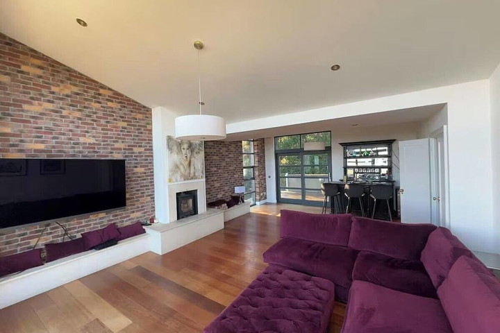 Luxury Mansion In Dublin 18 - Bray