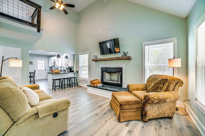 4 Mi To Lake Barkley: Pet-friendly Home W/ Hot Tub - Cadiz, KY