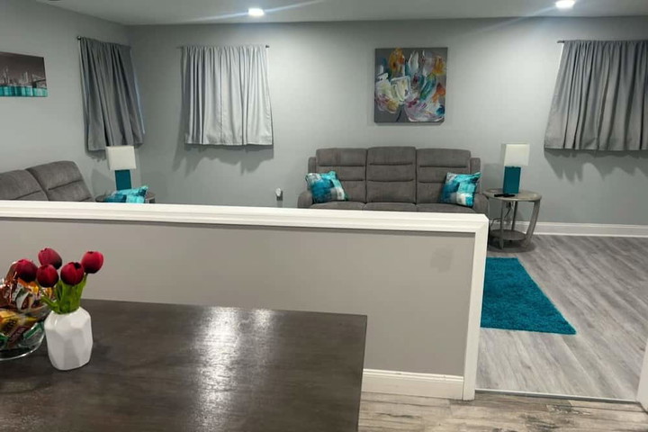 Lovely 2nd Floor Apartment - Newtown, PA