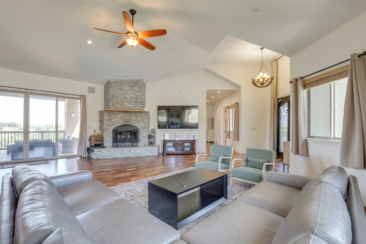 On-site Vineyard: Gem On 10 Acres In Pilot Hill! - Granite Bay, CA
