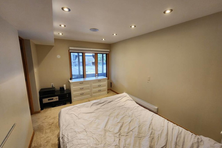 Chic & Private Pool 1br + Sofa Bed Walkout Apartment Jaccuzi Spa & Gym - Whitchurch-Stouffville
