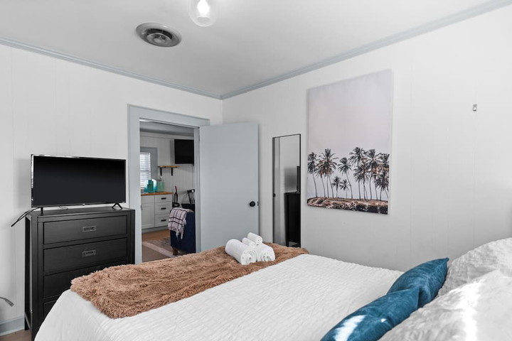 Kure Cabana~cottages @ Kure~ Beach, Fishing, Pool, Walk To Pier, Parking - Kure Beach, NC