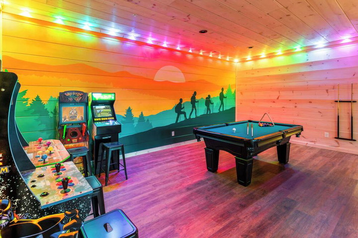 Pool Hot Tub Mtn View Dwntwn Gatlinburg Sleeps 19 - Gatlinburg, TN