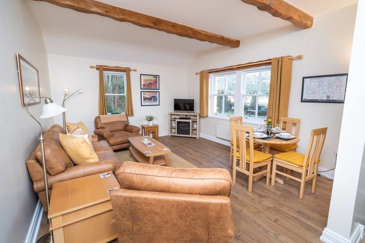 Lake View Cottage - An Apartment That Sleeps 4 Guests In 2 Bedrooms - Dumfries and Galloway