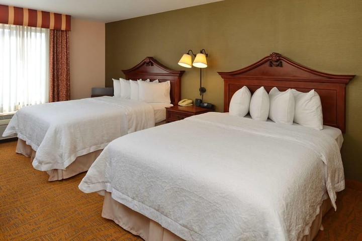 Your Relaxing Getaway Awaits! 3 Units, Indoor Pool, Pets Are Welcome! - Albuquerque, NM