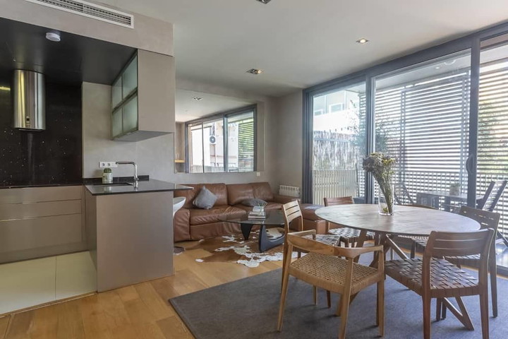 Sagrada Familia: Piso C/ Piscina Y Terraza, Para 6 - Barcelona