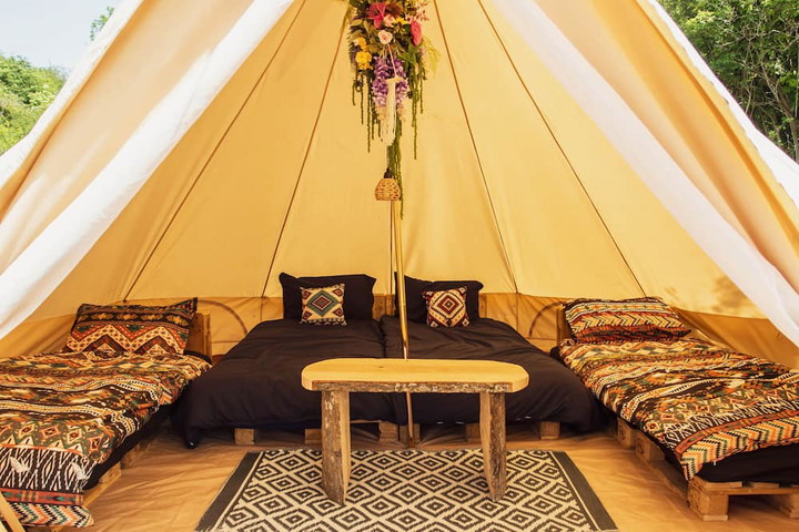 Marigold Meadow Luxury Bell Tent Glamping - Seaford