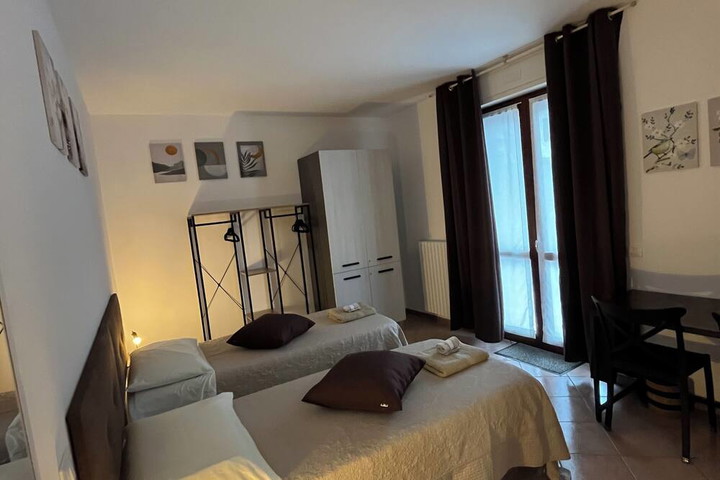 Quadrifoglio Guesthouse Triple Room With Breakfast And Daily Housekeeping - Novi Ligure
