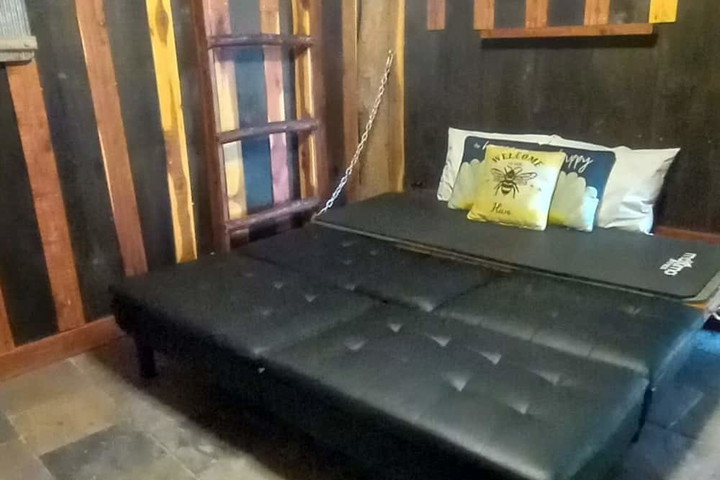 Bunkhouse With Ac At B Berry Farms & Co In Elkland, Mo - Missouri