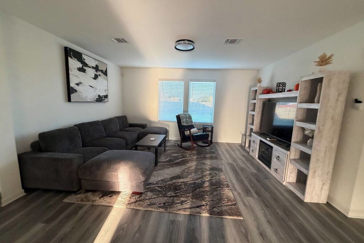 Modern Retreat 3br+bonus Room With Sauna & Fenced Yard - Thibodaux, LA