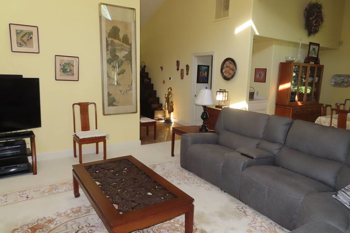 Charming Quiet Single Story Home Amongst Coast Live Oak Trees In Gated Community - Salinas, CA