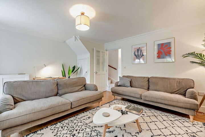 Dog Friendly Cotswold Cottage - 5 Stone Cottage - Stroud