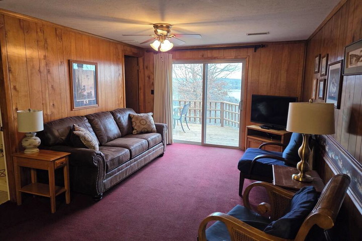 Panoramic Lake Norfork View Condo #16 Located At Teal Point Resort - Mountain Home, AR