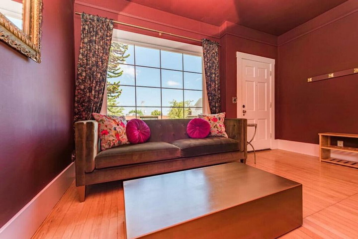 Enchanting Home With Hobbit House - Kid Friendly - Port Angeles, Washington