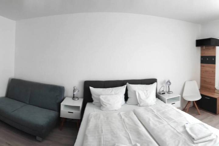 Family Room-ensuite With Shower - Rastatt