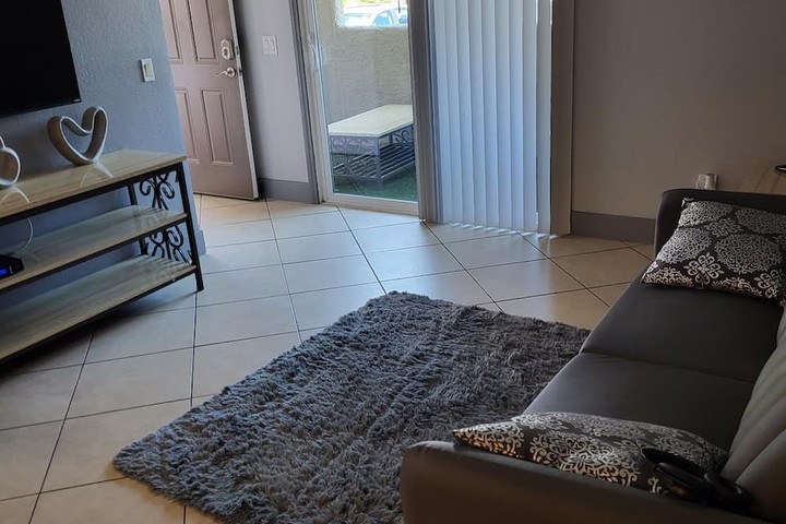 Cozy 2-bedroom Condo With Ac, Wifi In Wonderful Las Vegas With Strip View - Henderson, NV