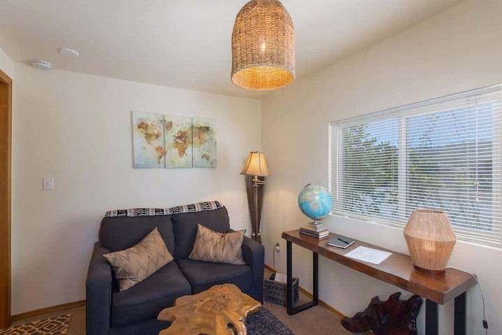 Apartment Suite In The Heart Of Sequim - Sequim, WA