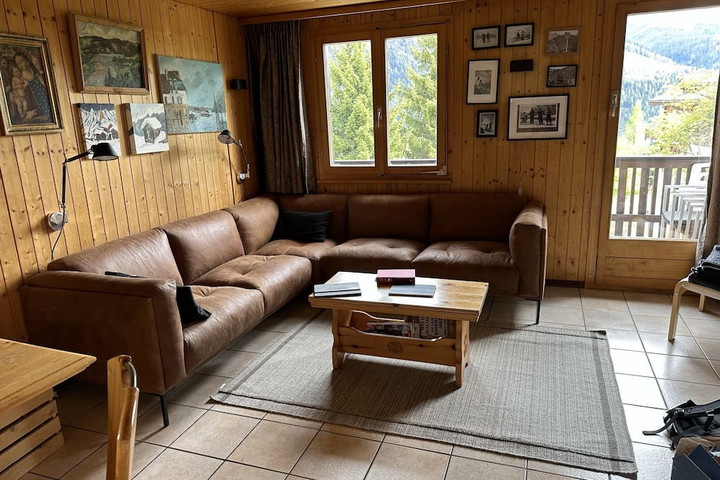 Geräumige Chalethälfte, 4 Schlafzimmer, Im Familie-skigebiet Bellwald Mit P - Ernen