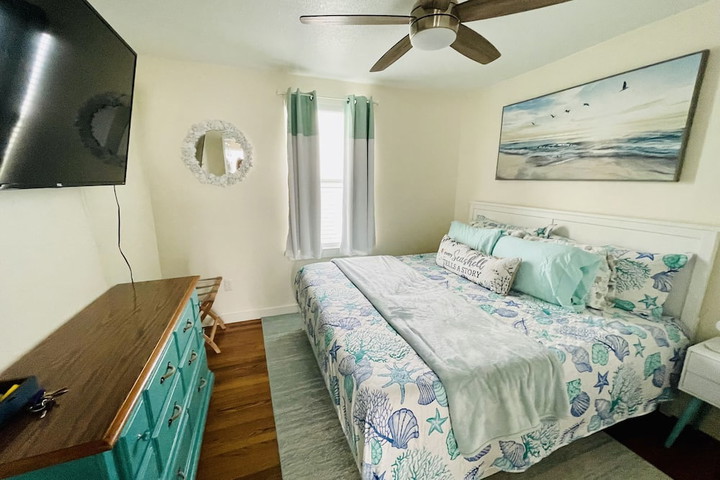 Bay Views Cottage W/private Suite, 4 Min From Beach And Moody Gardens - Galveston