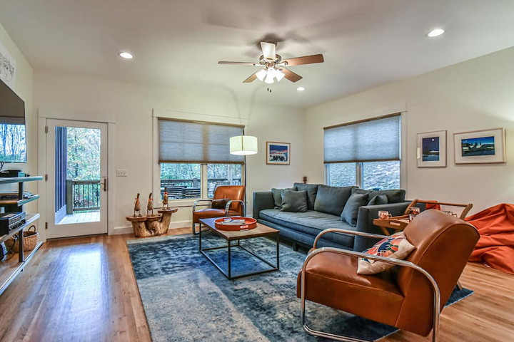 Skyloft Townhome: Walkable To The Orange Peel - Asheville, NC
