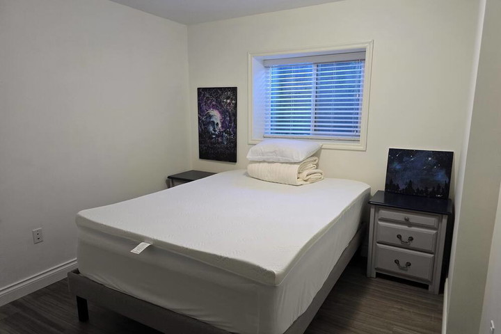 Mountain House: An Apartment With A Gorgeous Ocean View On Triangle Mountain. - Langford
