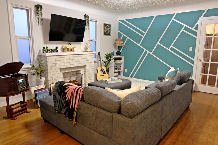 Pretty Home In The Heart Of Edmonton. Main Floor, Pet-friendly! - Edmonton