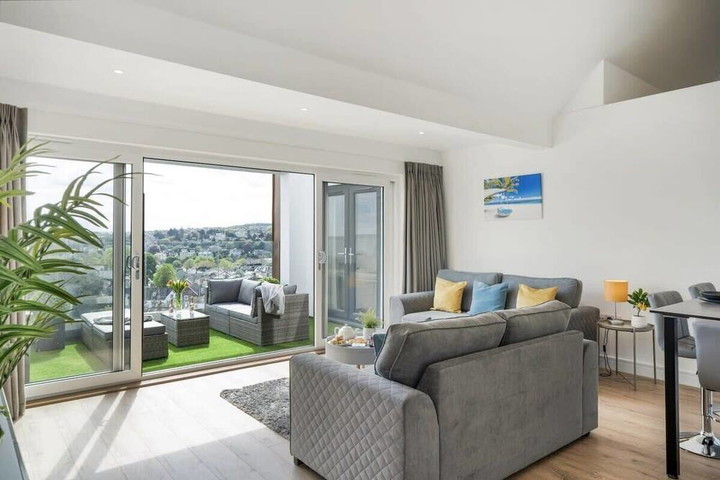 Apartment With Stunning Sea Views, Private Parking - Devon