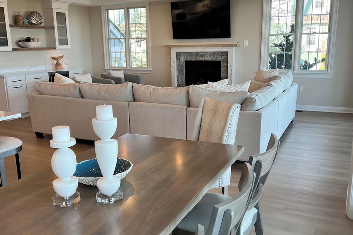 Ocean Front Getaway: Walk Out To The Beach! - Ocean City, NJ