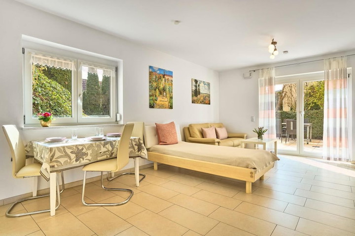 Beautiful Apartment (65 M²) With A Terrace And Garden - Regensburg