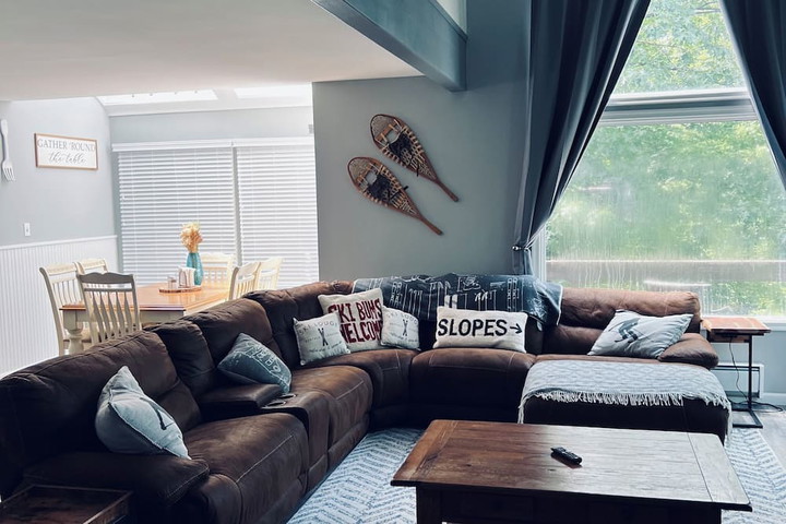 3br Camelback Getaway - Minutes To Skiing, Waterparks & Mountain Adventures - Tannersville, PA
