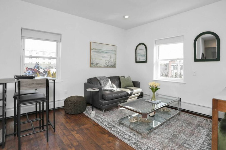 Modern 2 Bdr, Harbor Point #2  Walk To Train, Restaurants, City + Shore - Stamford, CT