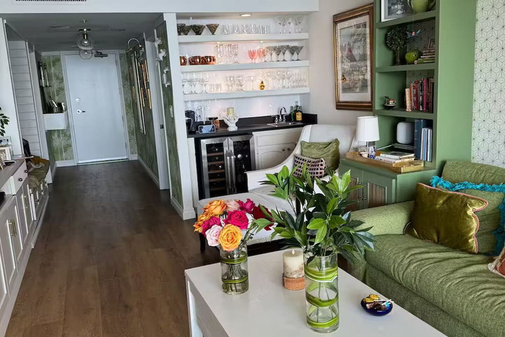 Charming 2-bedroom Condo With Ac And Wifi In Adorable Coronado - Coronado, CA